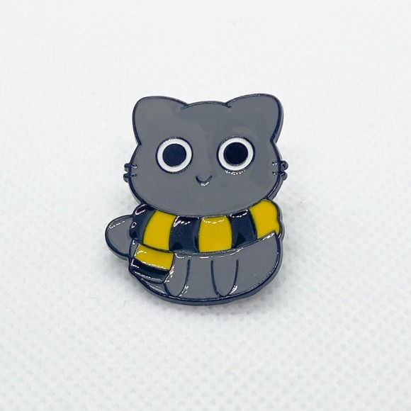 Warner Bros. | Jewelry | Pin Hufflepuff Cat Harry Potter Hogwarts House ...